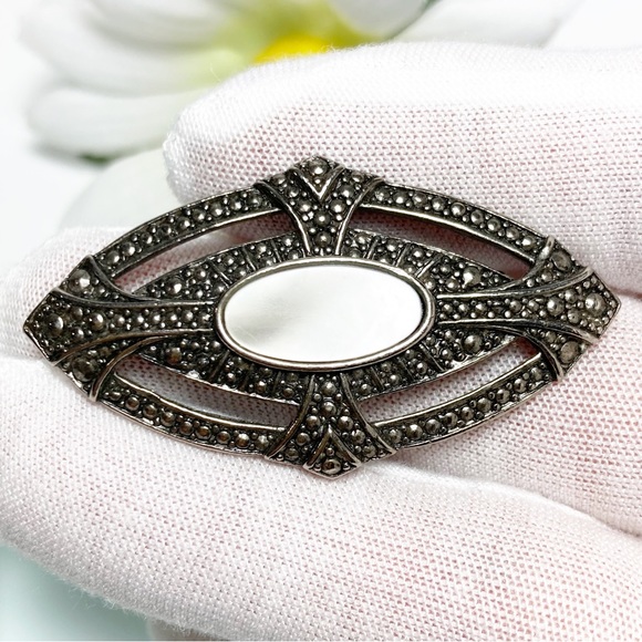 Jewelry | Vintage Oval Art Deco Collar Pin Mother Of Pearl Center Faux ...